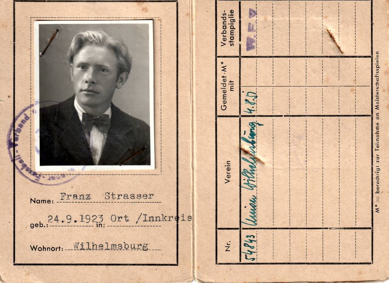 UNION Fußball Spielerpass Strasser Franz